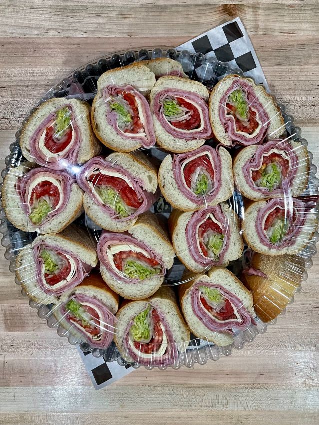 Hefty Lefty’s | Catering